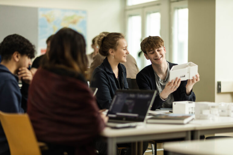 AcadeMedia Academy - AcadeMedia medarbetarwebb